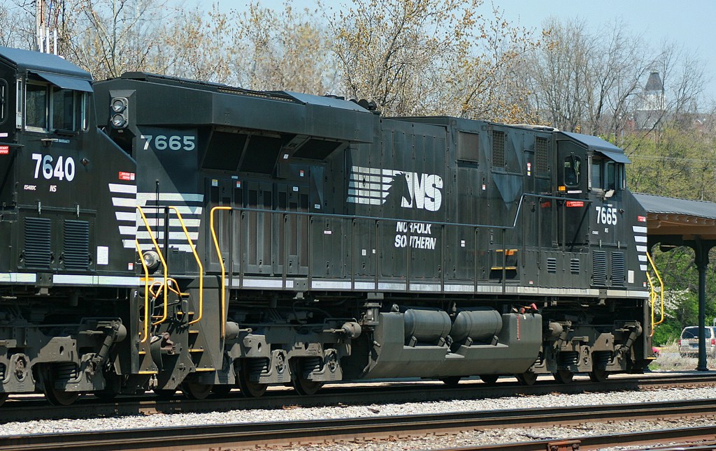 NS 7665